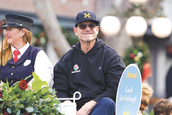 Michigan Wolverines savor Disneyland visit leading up to Rose Bowl ...